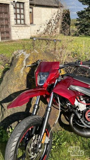 Red Derbi Senda 2016 in Radviliskis, with an engine capacity of 0.05 L and mileage of 11 thousand km for 2600 €, photo 6 on AUTOMOTO.COM.LV