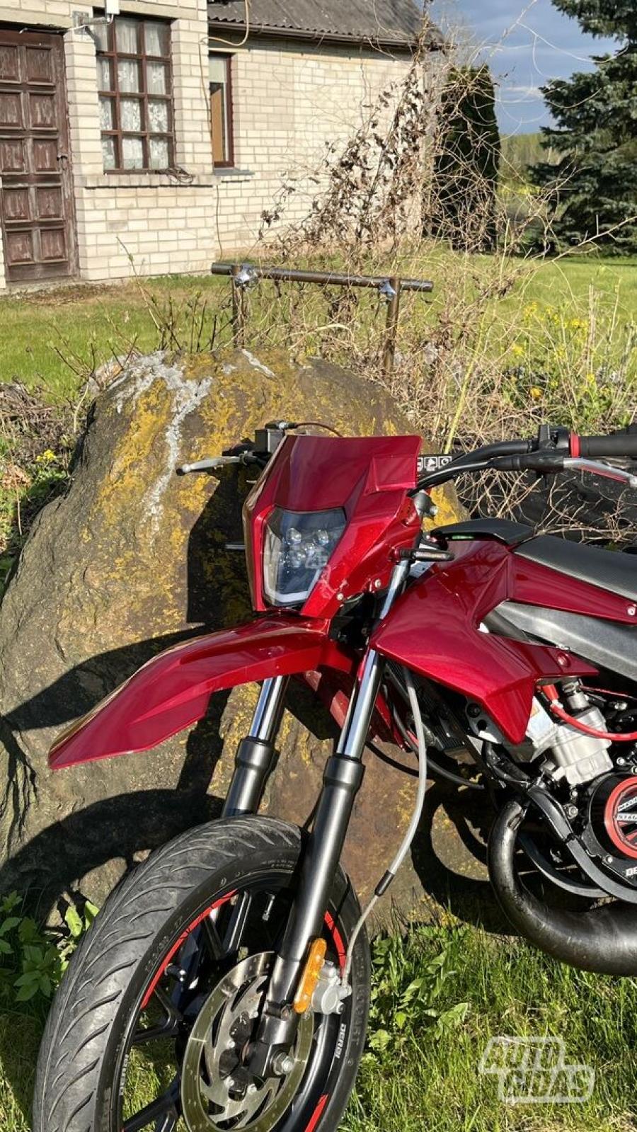 Red Derbi Senda 2016 in Radviliskis, with an engine capacity of 0.05 L and mileage of 11 thousand km for 2600 €, photo 6 on AUTOMOTO.COM.LV
