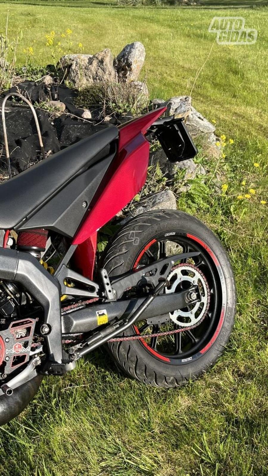 Red Derbi Senda 2016 in Radviliskis, with an engine capacity of 0.05 L and mileage of 11 thousand km for 2600 €, photo 9 on AUTOMOTO.COM.LV