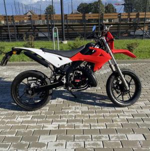 Red Derbi Senda 2023 in Taurage, with an engine capacity of 49.00 L and mileage of 20 thousand km for 1670 €, photo 10 on AUTOMOTO.COM.LV