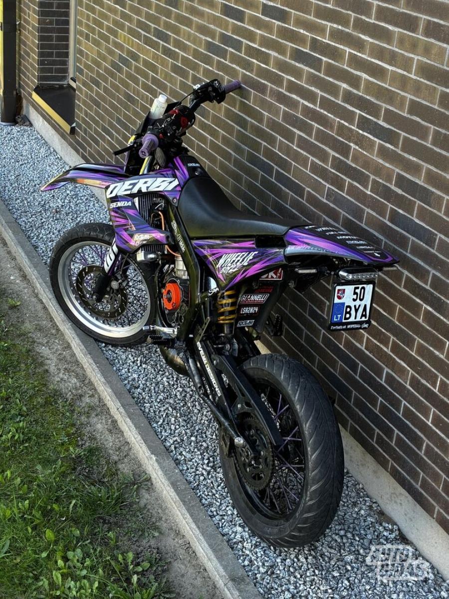 Violet Derbi Senda 2007 in Akmene, with an engine capacity of 0.05 L and mileage of 21 thousand km for 2500 €, photo 8 on AUTOMOTO.COM.LV