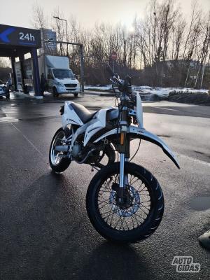 Balts Derbi Senda 2006 Viļņa, ar dzinēja tilpumu 0.05 L un nobraukumu 21 tūkst. km par 1700 €, foto 4 vietnē AUTOMOTO.COM.LV