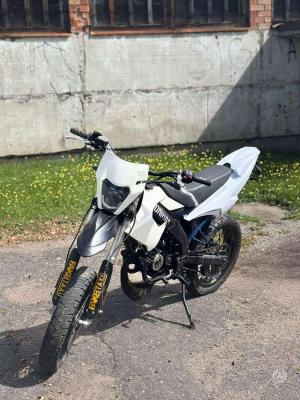 Balts Derbi Senda 2007 Tauragė, ar dzinēja tilpumu 49.00 L un nobraukumu 0 tūkst. km par 1500 €, foto  vietnē AUTOMOTO.COM.LV