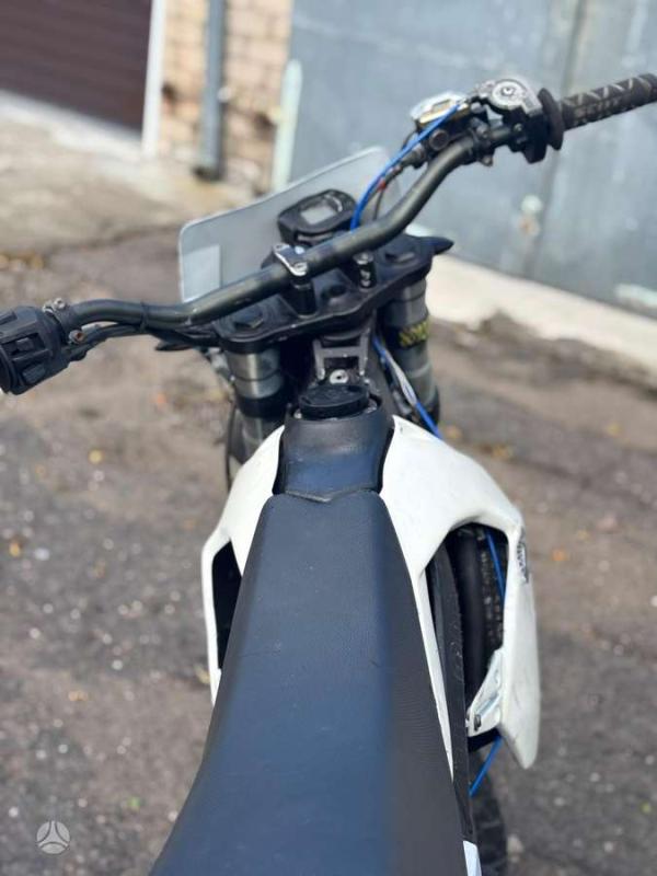 Balts Derbi Senda 2007 Tauragė, ar dzinēja tilpumu 49.00 L un nobraukumu 0 tūkst. km par 1500 €, foto 2 vietnē AUTOMOTO.COM.LV