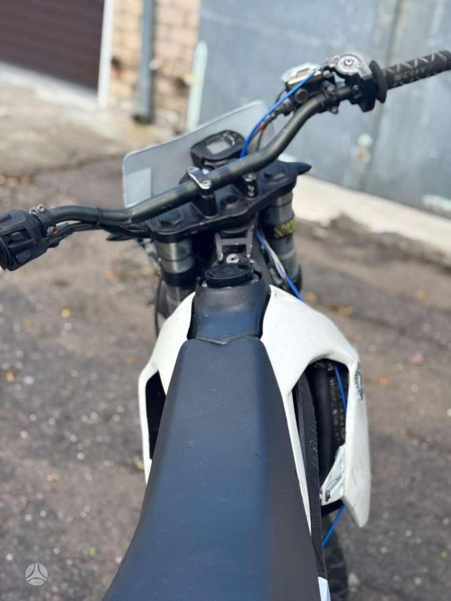 Balts Derbi Senda 2007 Tauragė, ar dzinēja tilpumu 49.00 L un nobraukumu 0 tūkst. km par 1500 €, foto 3 vietnē AUTOMOTO.COM.LV