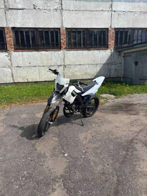 Balts Derbi Senda 2007 Tauragė, ar dzinēja tilpumu 49.00 L un nobraukumu 0 tūkst. km par 1500 €, foto 5 vietnē AUTOMOTO.COM.LV
