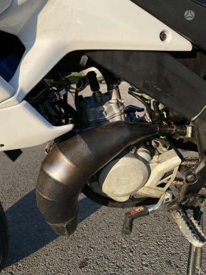 Balts Derbi Senda 2010 Plungė, ar dzinēja tilpumu 49.00 L un nobraukumu 14 tūkst. km par 1200 €, foto 8 vietnē AUTOMOTO.COM.LV