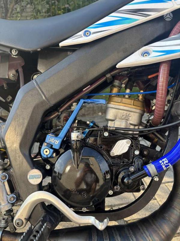 White Derbi Senda 2014 in Raseiniai, with an engine capacity of 50.00 L and mileage of 0 thousand km for 2250 €, photo 4 on AUTOMOTO.COM.LV