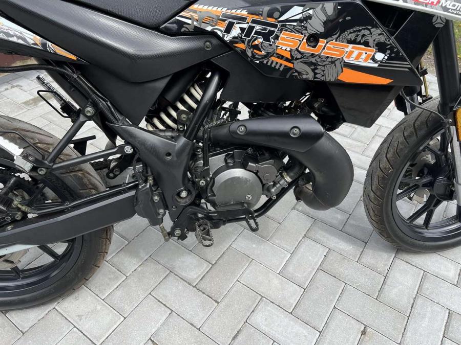 White Derbi Senda 2015 in Kaunas, with an engine capacity of 49.00 L and mileage of 2 thousand km for 1750 €, photo 8 on AUTOMOTO.COM.LV