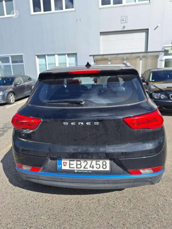 Black DFSK Seres 3 2023 in Klaipeda, with an engine capacity of 0.00 L and mileage of 24 thousand km for 18000 €, photo 3 on AUTOMOTO.COM.LV