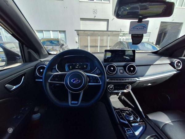 Black DFSK Seres 3 2023 in Klaipeda, with an engine capacity of 0.00 L and mileage of 24 thousand km for 18000 €, photo 8 on AUTOMOTO.COM.LV