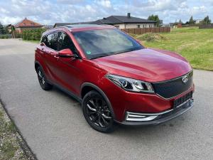 Sarkans DFSK Seres 3 2025 Klaipėda, ar dzinēja tilpumu 0.00 L un nobraukumu 0 tūkst. km par 12700 €, foto 1 vietnē AUTOMOTO.COM.LV