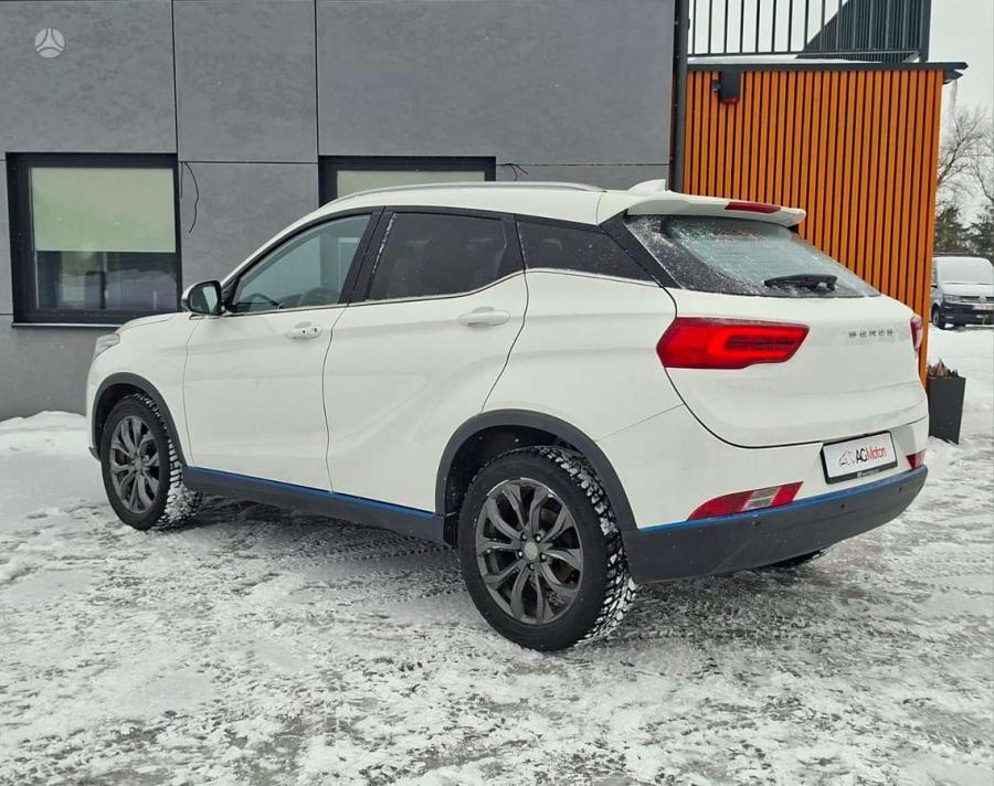 Balts DFSK Seres 3 2023 Viļņa, ar dzinēja tilpumu 0.00 L un nobraukumu 37 tūkst. km par 19000 €, foto 3 vietnē AUTOMOTO.COM.LV