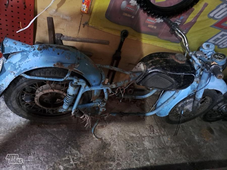 Dnepr MT 11 1984 Utena, ar dzinēja tilpumu 0.00 L un nobraukumu 0 tūkst. km par 600 €, foto 4 vietnē AUTOMOTO.COM.LV