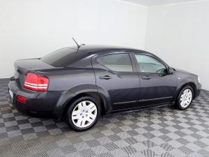 Melns Dodge Avenger 2007 Tallina, ar dzinēja tilpumu 2.00 L un nobraukumu 228 tūkst. km par 1199 €, foto 11 vietnē AUTOMOTO.COM.LV