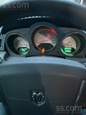 Black Dodge Avenger 2008 in Riga, with an engine capacity of 2.70 L and mileage of 230 thousand km for 700 €, photo 7 on AUTOMOTO.COM.LV