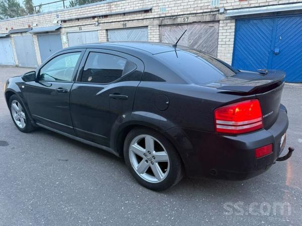 Black Dodge Avenger 2008 in Riga, with an engine capacity of 2.70 L and mileage of 230 thousand km for 700 €, photo 9 on AUTOMOTO.COM.LV