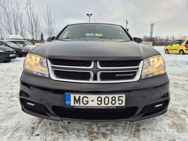 Black Dodge Avenger 2014 in Liepaja, with an engine capacity of 2.40 L and mileage of 136 thousand km for 3950 €, photo 2 on AUTOMOTO.COM.LV