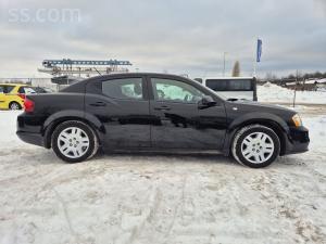 Black Dodge Avenger 2014 in Liepaja, with an engine capacity of 2.40 L and mileage of 136 thousand km for 3950 €, photo 4 on AUTOMOTO.COM.LV