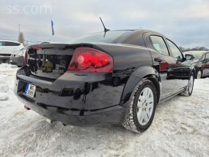 Black Dodge Avenger 2014 in Liepaja, with an engine capacity of 2.40 L and mileage of 136 thousand km for 3950 €, photo 5 on AUTOMOTO.COM.LV