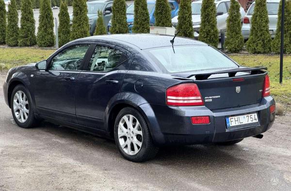 Blue Dodge Avenger 2011 in Vilnius, with an engine capacity of 1.97 L and mileage of 165 thousand km for 1400 €, photo 4 on AUTOMOTO.COM.LV