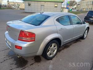 Grey Dodge Avenger 2008 in Daugavpils, with an engine capacity of 2.40 L and mileage of 159 thousand km for 2550 €, photo 4 on AUTOMOTO.COM.LV