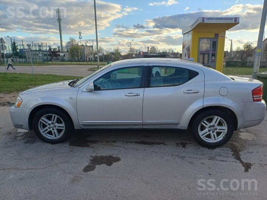 Grey Dodge Avenger 2008 in Daugavpils, with an engine capacity of 2.40 L and mileage of 159 thousand km for 2550 €, photo 5 on AUTOMOTO.COM.LV