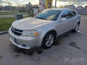 Pelēks Dodge Avenger 2008 Daugavpils, ar dzinēja tilpumu 2.40 L un nobraukumu 159 tūkst. km par 2250 €, foto  vietnē AUTOMOTO.COM.LV