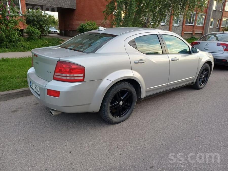 Grey Dodge Avenger 2008 in Daugavpils, with an engine capacity of 2.40 L and mileage of 163 thousand km for 2550 €, photo 5 on AUTOMOTO.COM.LV