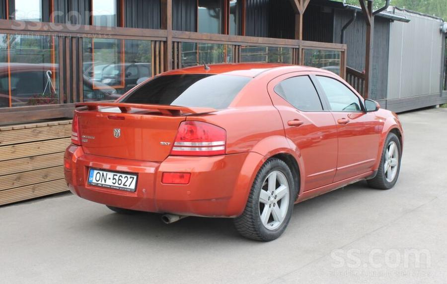 Orange Dodge Avenger 2007 in Riga, with an engine capacity of 2.00 L and mileage of 0 thousand km for 2490 €, photo 8 on AUTOMOTO.COM.LV