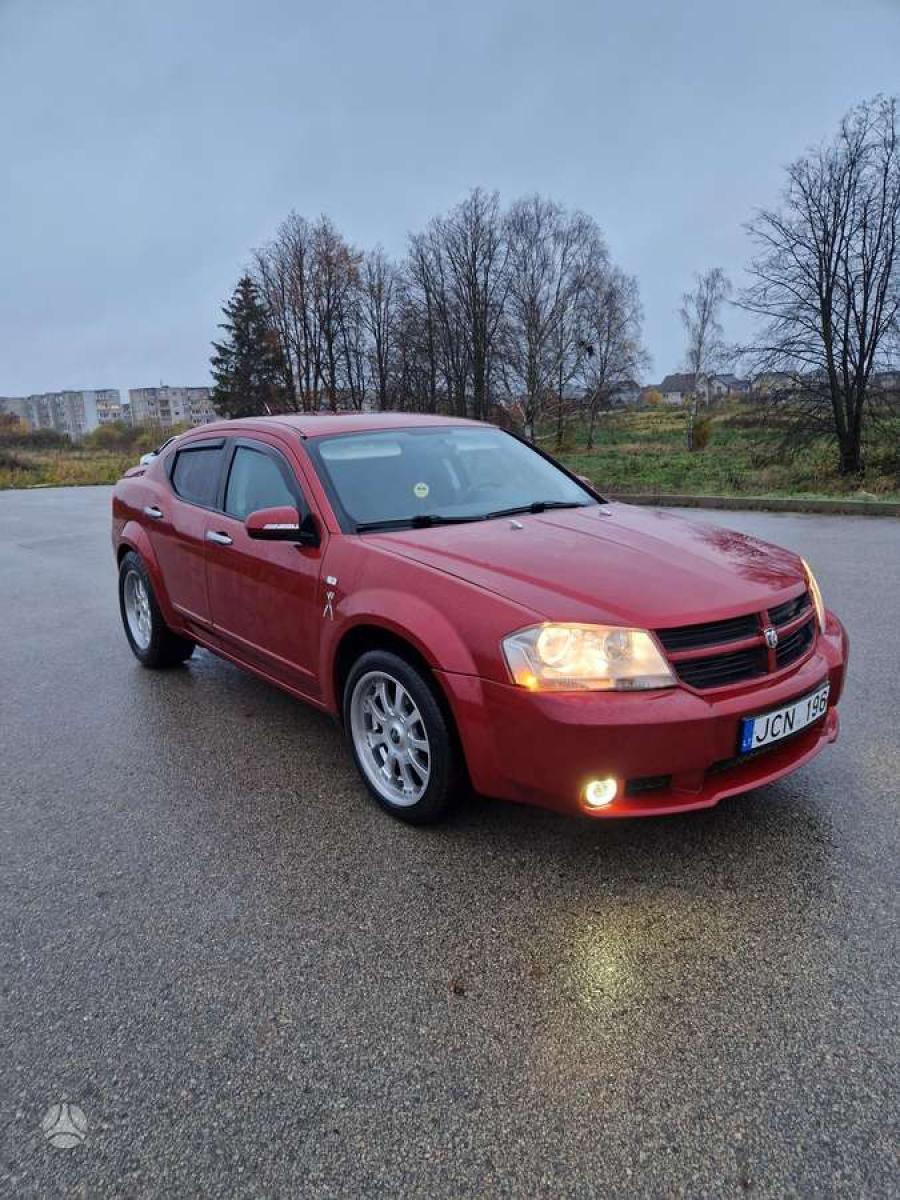 Sarkans Dodge Avenger 2008 Šauļi, ar dzinēja tilpumu 1.97 L un nobraukumu 3 tūkst. km par 2600 €, foto 9 vietnē AUTOMOTO.COM.LV