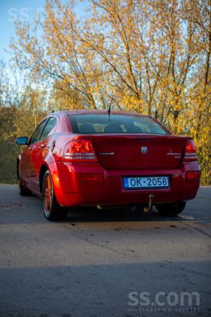 Red Dodge Avenger 2009 in Daugavpils, with an engine capacity of 2.40 L and mileage of 234 thousand km for 2900 €, photo 3 on AUTOMOTO.COM.LV