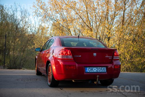 Sarkans Dodge Avenger 2009 Daugavpils, ar dzinēja tilpumu 2.40 L un nobraukumu 234 tūkst. km par 2900 €, foto 10 vietnē AUTOMOTO.COM.LV