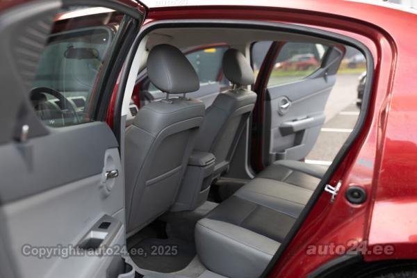 Dodge Avenger 2007 Tallina, ar dzinēja tilpumu 2.40 L un nobraukumu 209 tūkst. km par 1999 €, foto 11 vietnē AUTOMOTO.COM.LV