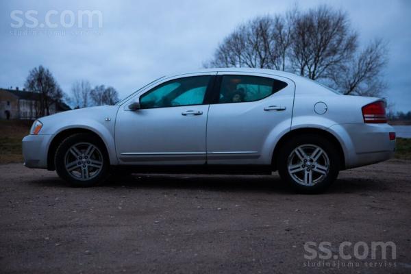 Dodge Avenger 2008 in Daugavpils, with an engine capacity of 2.40 L and mileage of 157 thousand km for 2200 €, photo 5 on AUTOMOTO.COM.LV