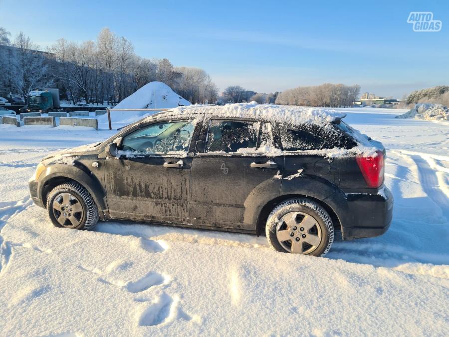 Black Dodge Caliber 2009 in Kaunas, with an engine capacity of 2.00 L and mileage of 190 thousand km for 888 €, photo 11 on AUTOMOTO.COM.LV