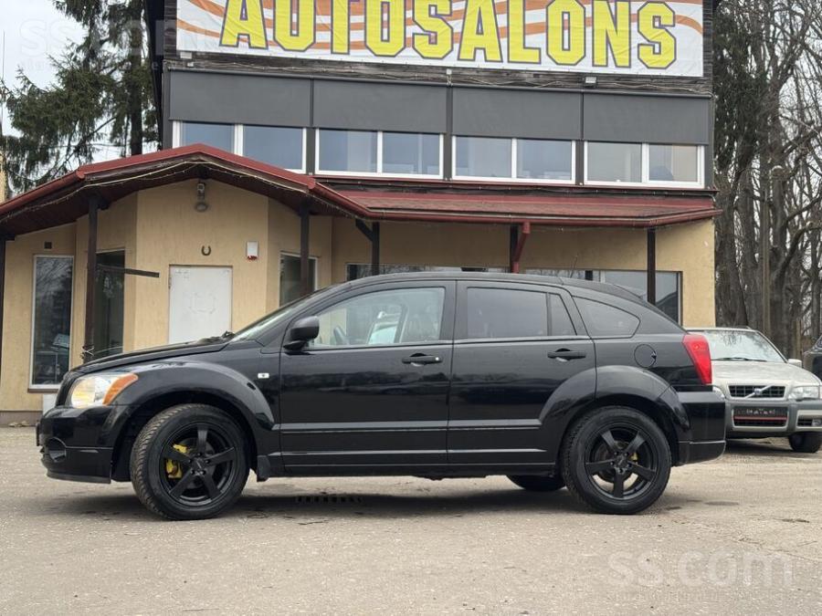 Black Dodge Caliber 2006 in Riga, with an engine capacity of 2.00 L and mileage of 200 thousand km for 2250 €, photo 1 on AUTOMOTO.COM.LV