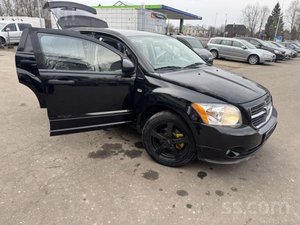 Black Dodge Caliber 2006 in Riga, with an engine capacity of 2.00 L and mileage of 200 thousand km for 2750 €, photo 5 on AUTOMOTO.COM.LV