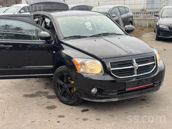 Black Dodge Caliber 2006 in Riga, with an engine capacity of 2.00 L and mileage of 200 thousand km for 2750 €, photo 6 on AUTOMOTO.COM.LV