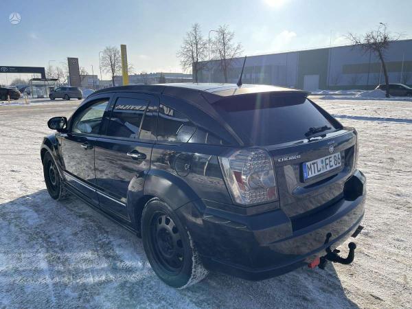 Melns Dodge Caliber 2007 Šauļi, ar dzinēja tilpumu 2.36 L un nobraukumu 180 tūkst. km par 1950 €, foto 5 vietnē AUTOMOTO.COM.LV