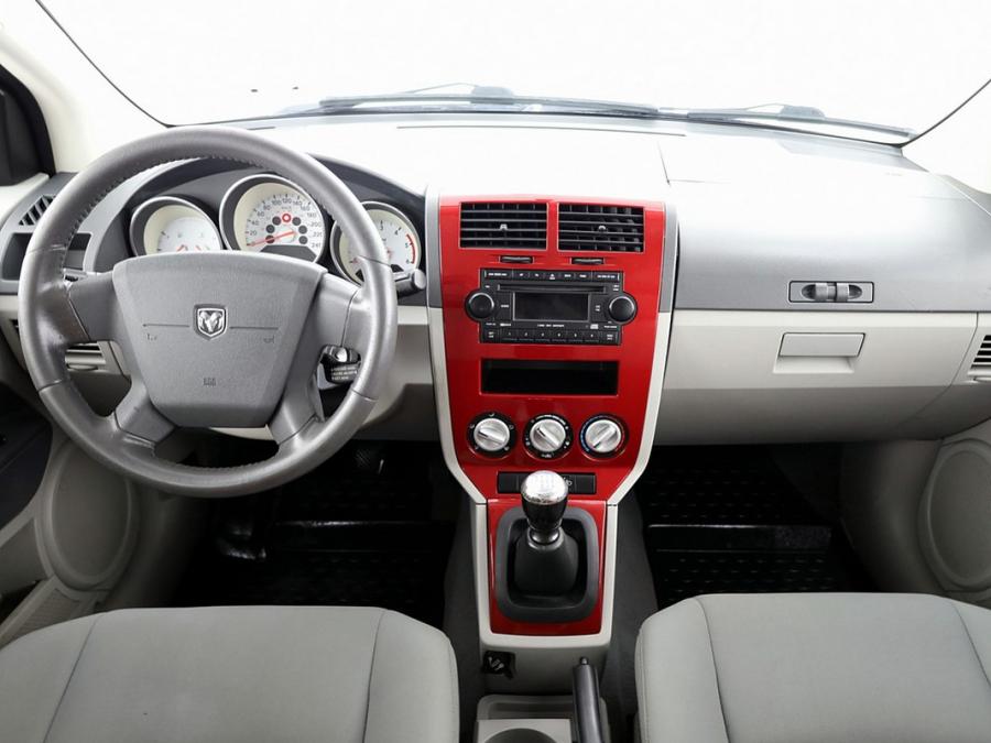 Melns Dodge Caliber 2007 Tallina, ar dzinēja tilpumu 2.00 L un nobraukumu 177 tūkst. km par 1999 €, foto 13 vietnē AUTOMOTO.COM.LV