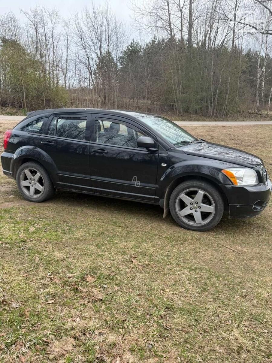 Black Dodge Caliber 2008 in Vilnius, with an engine capacity of 2.00 L and mileage of 217 thousand km for 2200 €, photo 11 on AUTOMOTO.COM.LV