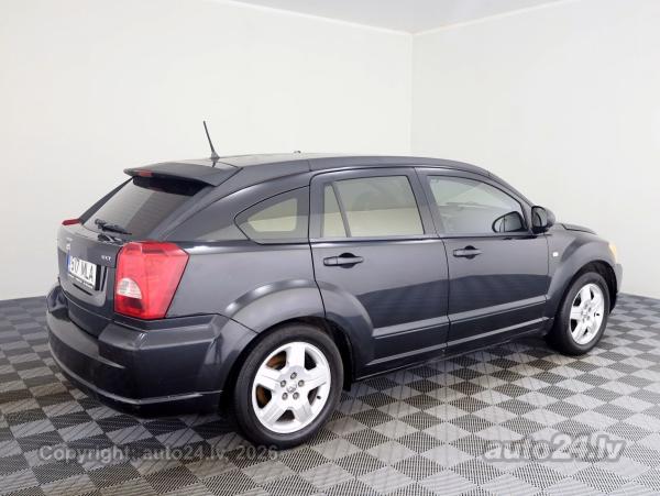 Black Dodge Caliber 2008 in Tallinn, with an engine capacity of 2.00 L and mileage of 185 thousand km for 1299 €, photo 3 on AUTOMOTO.COM.LV