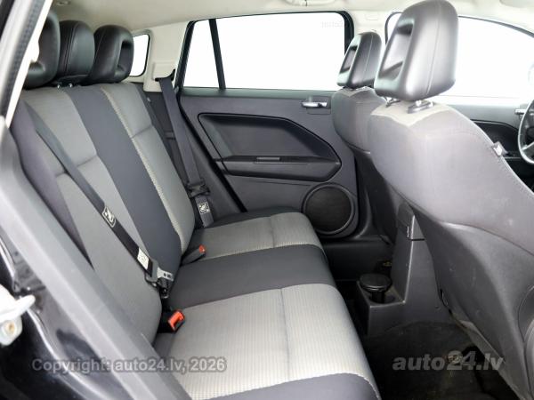 Black Dodge Caliber 2008 in Tallinn, with an engine capacity of 2.00 L and mileage of 185 thousand km for 1299 €, photo 7 on AUTOMOTO.COM.LV
