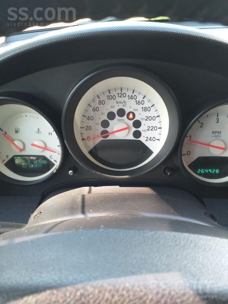 Melns Dodge Caliber 2008 Daugavpils, ar dzinēja tilpumu 2.00 L un nobraukumu 265 tūkst. km par 2100 €, foto 11 vietnē AUTOMOTO.COM.LV