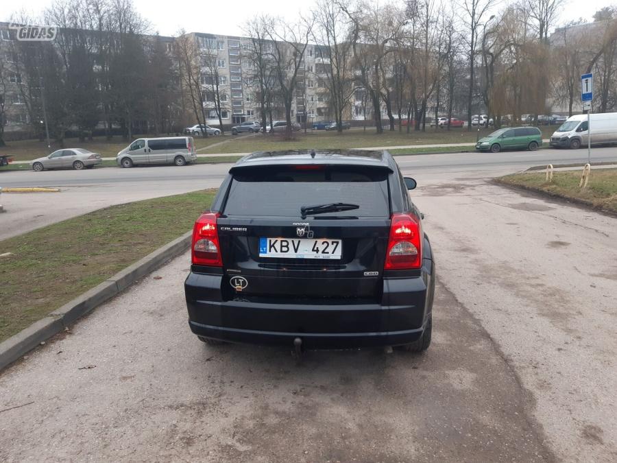 Black Dodge Caliber 2009 in Kaunas, with an engine capacity of 2.00 L and mileage of 270 thousand km for 1350 €, photo 13 on AUTOMOTO.COM.LV