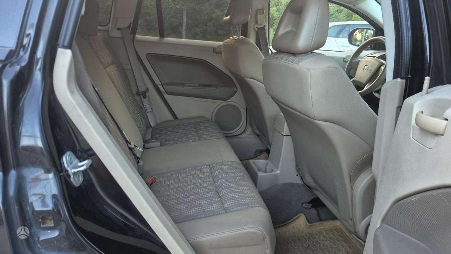 Black Dodge Caliber 2012 in Klaipeda, with an engine capacity of 2.00 L and mileage of 151 thousand km for 995 €, photo 18 on AUTOMOTO.COM.LV