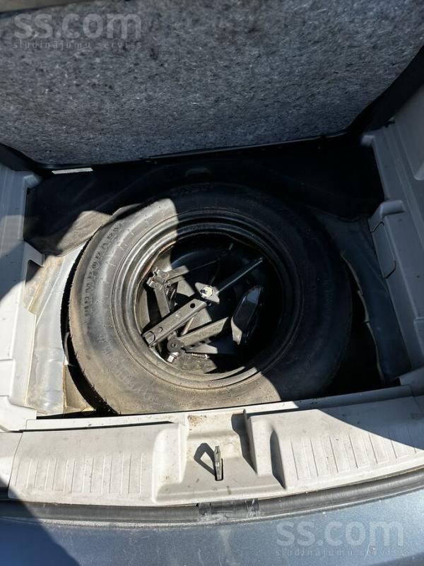 Zils Dodge Caliber 2007 Valka, ar dzinēja tilpumu 2.00 L un nobraukumu 186 tūkst. km par 1200 €, foto 5 vietnē AUTOMOTO.COM.LV