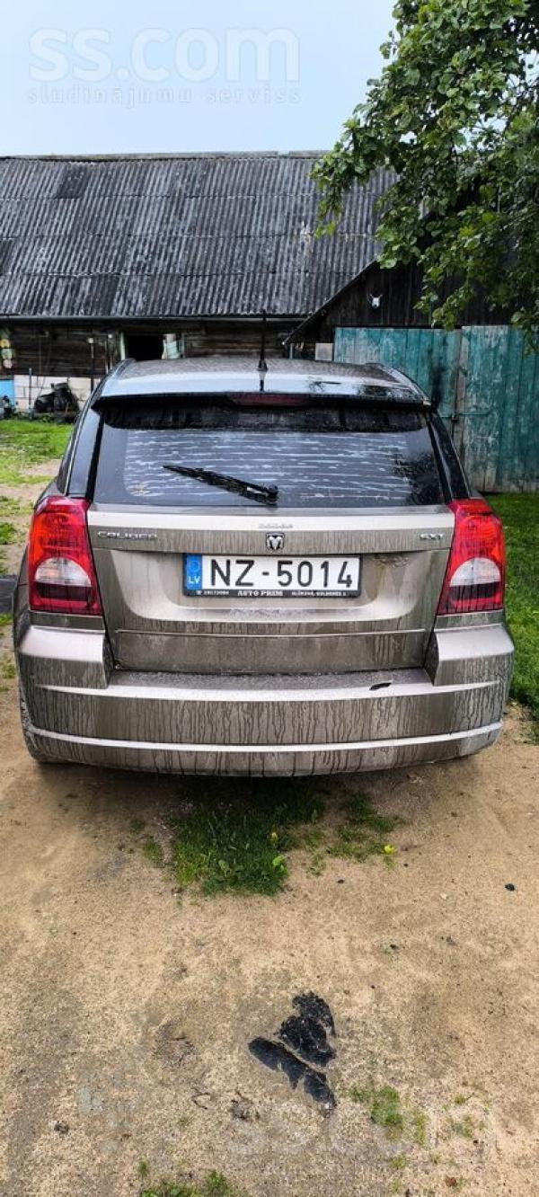 Brown Dodge Caliber 2007 in Aluksne, with an engine capacity of 2.00 L and mileage of 293 thousand km for 1000 €, photo 6 on AUTOMOTO.COM.LV