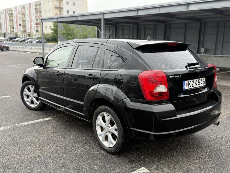 Dodge Caliber 2006 Viļņa, ar dzinēja tilpumu 1.90 L un nobraukumu 322 tūkst. km par 1300 €, foto 4 vietnē AUTOMOTO.COM.LV